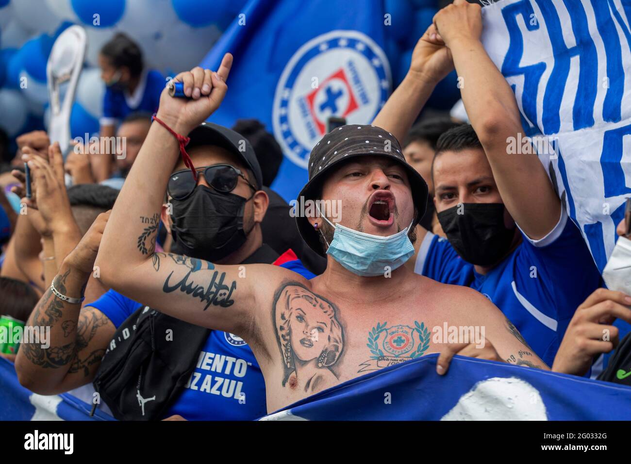 Cruz azul team hi-res stock photography and images - Alamy