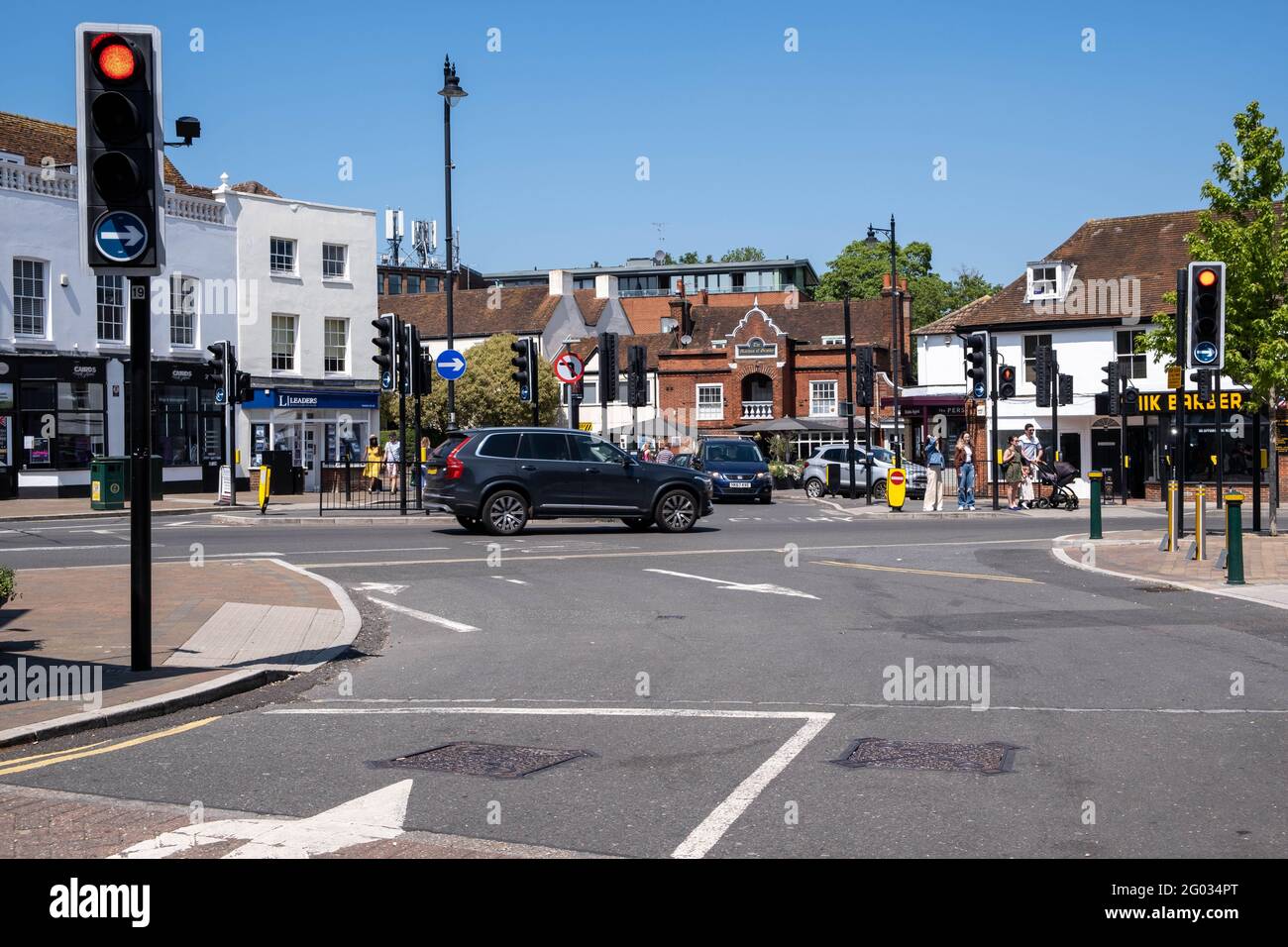 Road junction markings uk hi-res stock photography and images - Alamy