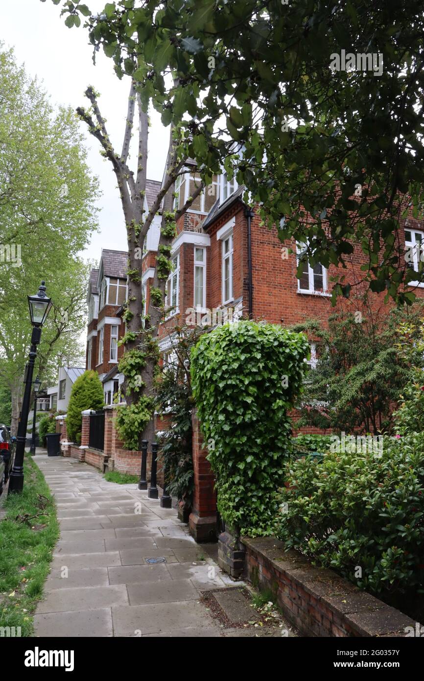 Pretty street in Hampstead Stock Photo - Alamy