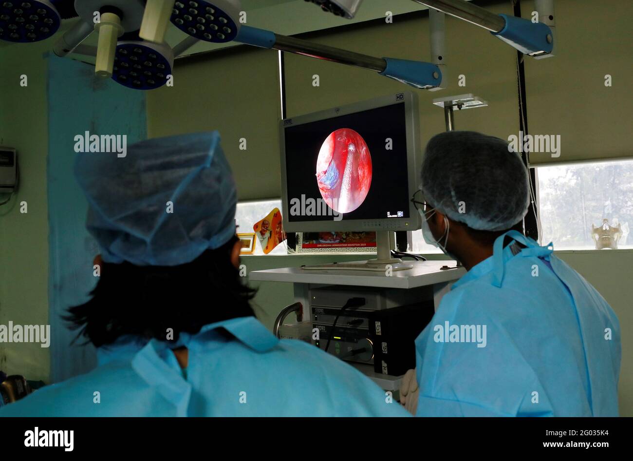 Endoscopic Surgery High Resolution Stock Photography and Images - Alamy