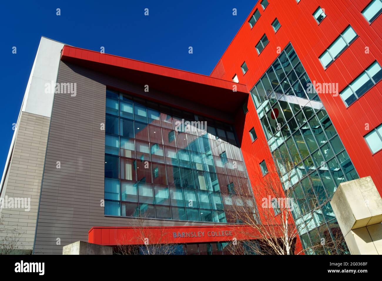 Old mill lane campus hi-res stock photography and images - Alamy