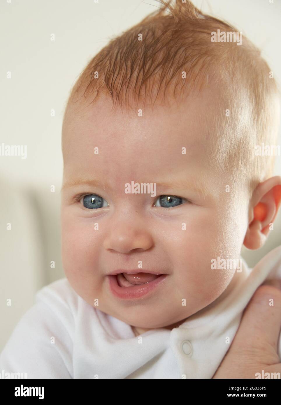 Facial expressions smile hi-res stock photography and images - Alamy