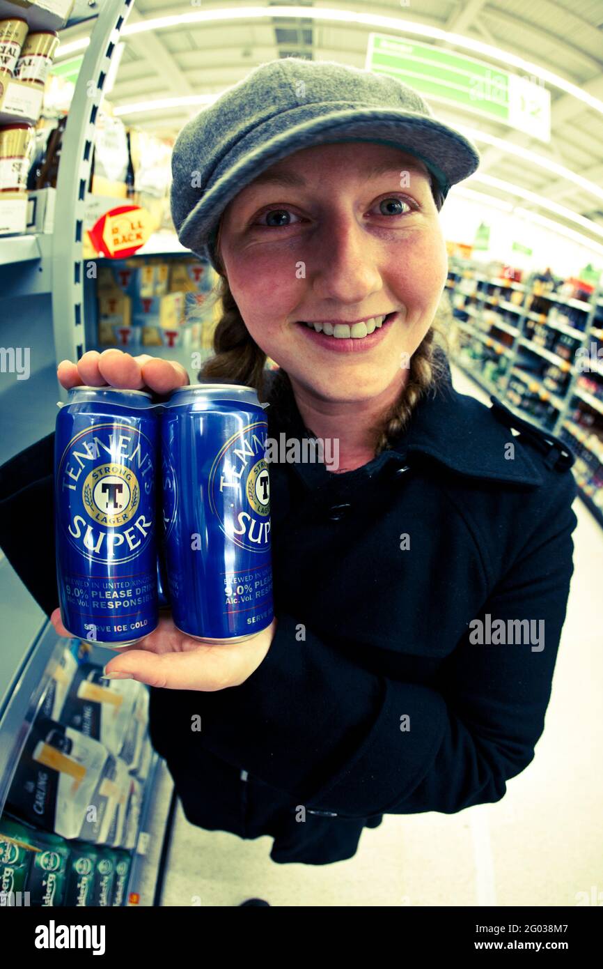 Tennents super hi-res stock photography and images - Alamy
