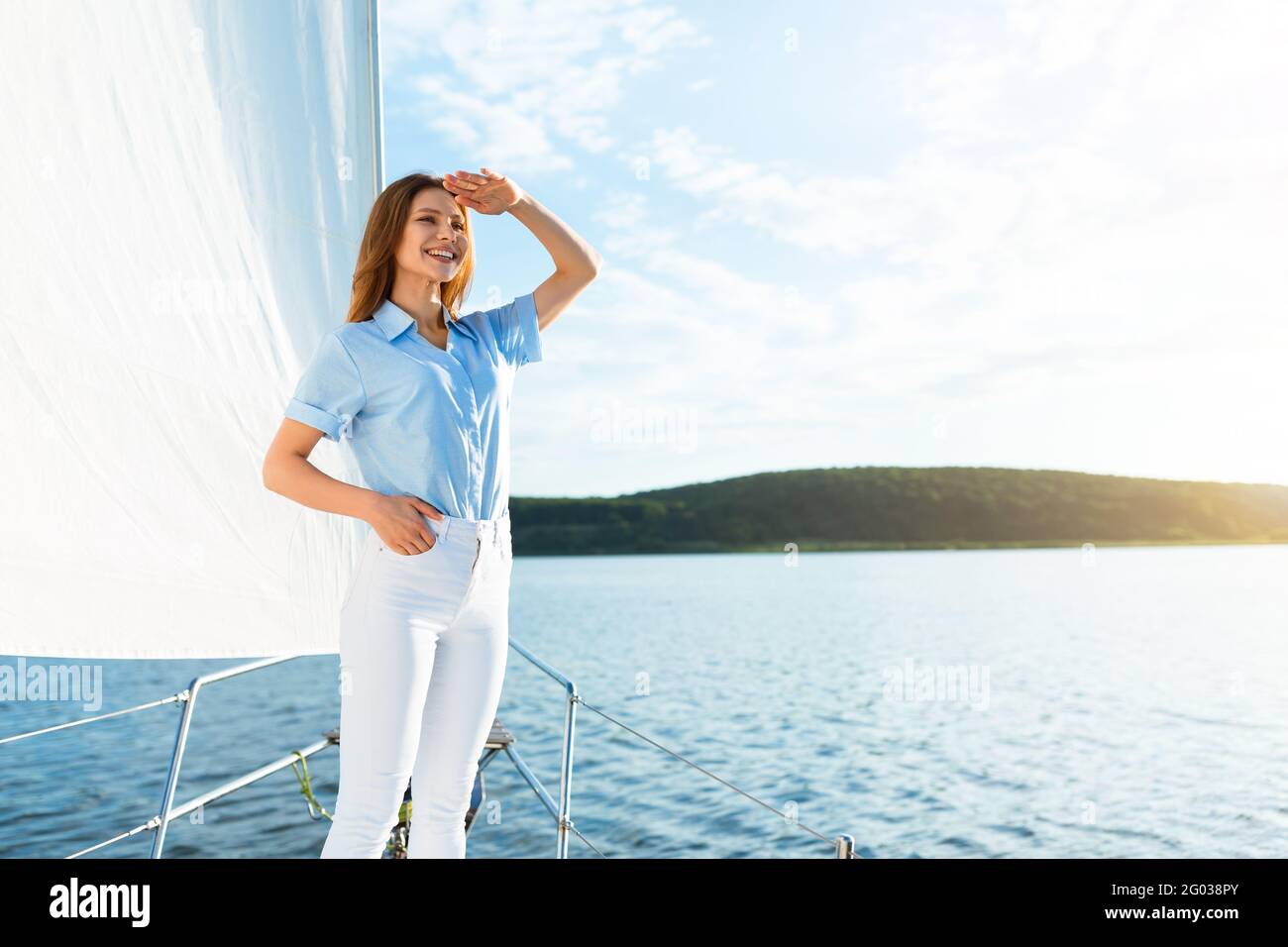 Woman sailing hi-res stock photography and images - Alamy
