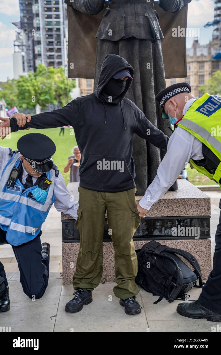 Arrest of a demonstrator hi-res stock photography and images - Alamy