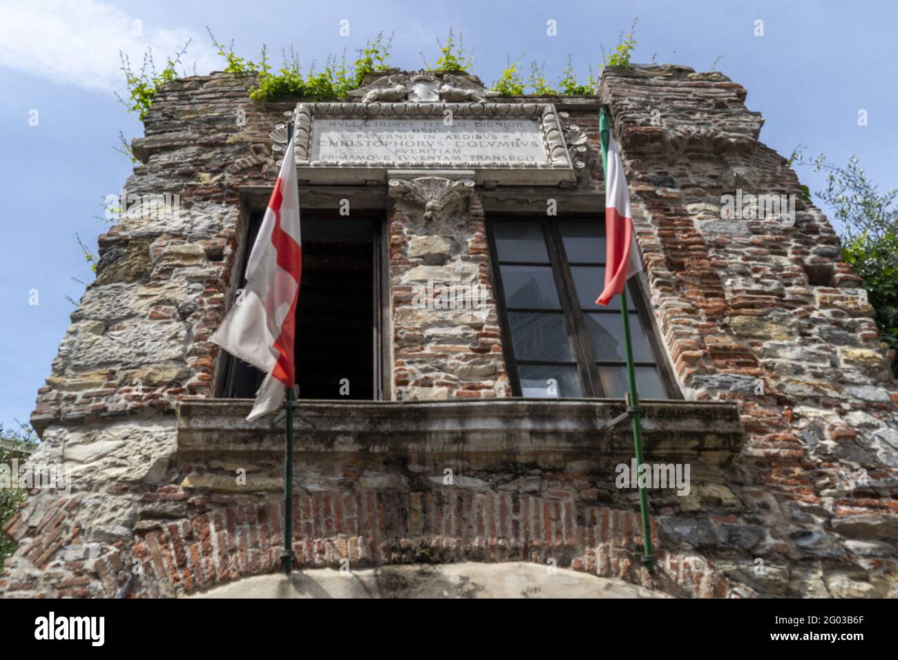 christopher columbus home in genoa italy view Stock Photo - Alamy