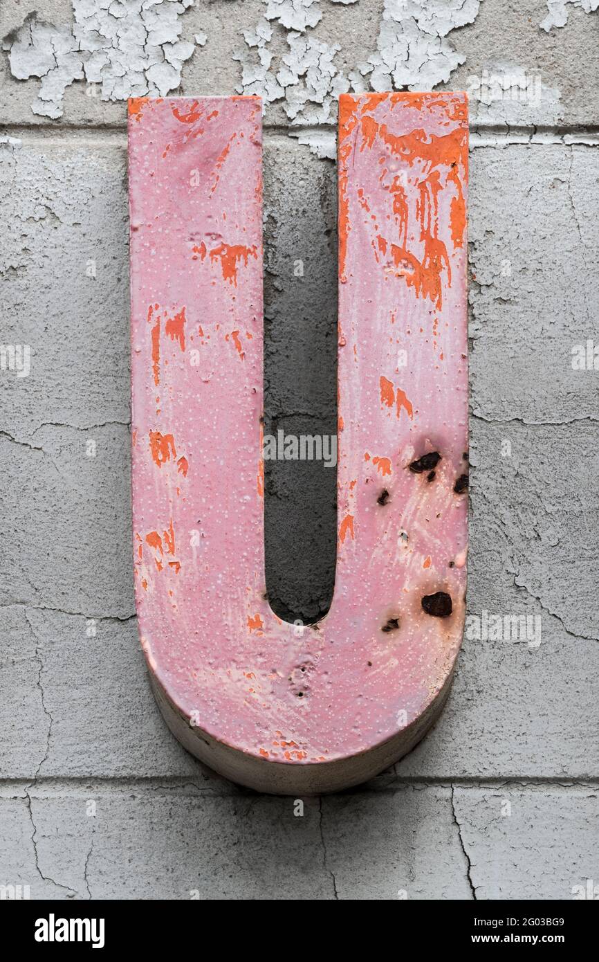 Single letter u hi-res stock photography and images - Alamy