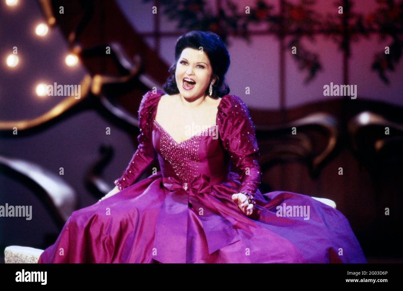 Helen Donath, amerikanische Opernsängerin, Sopranistin, Auftritt circa ...