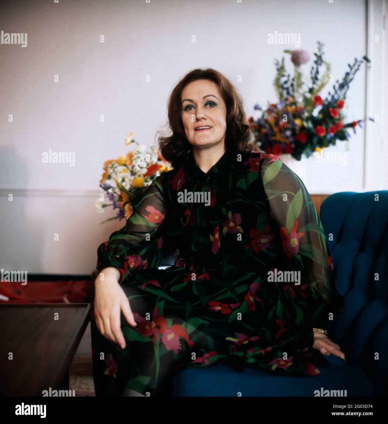 Dame joan sutherland hi-res stock photography and images - Alamy