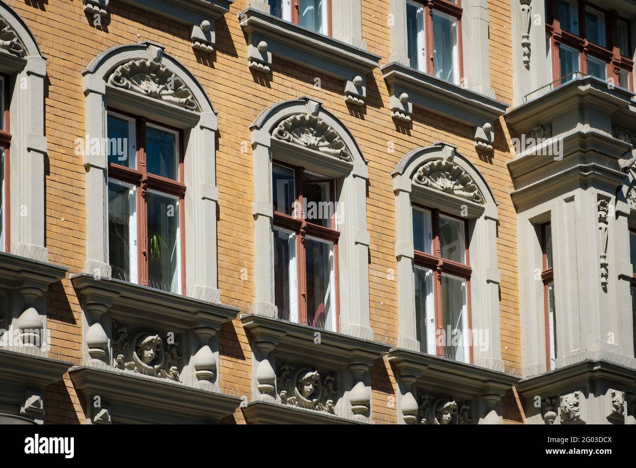 windows on old residential building facade, real estate exterior Stock ...