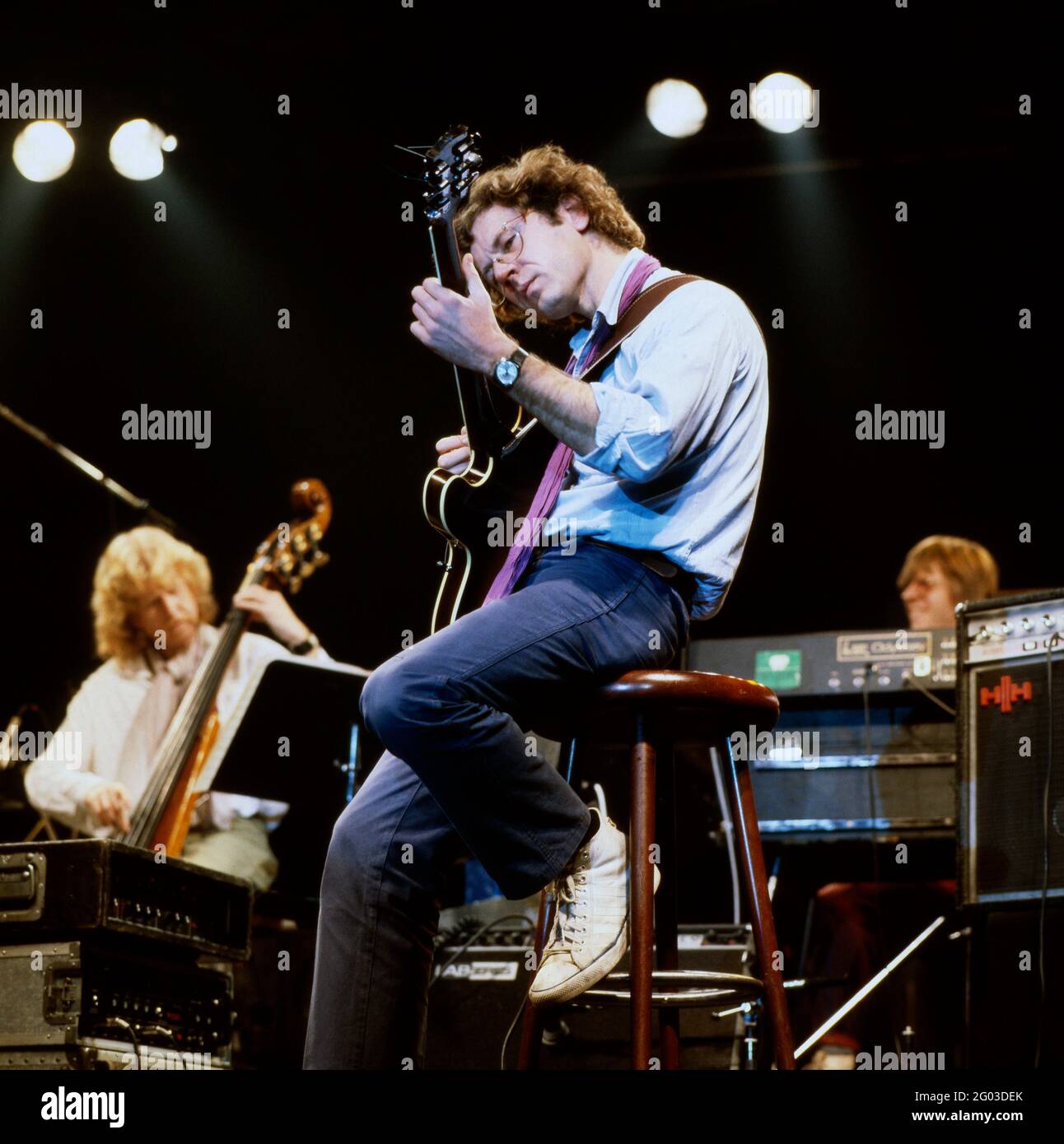 Keayboard player hi-res stock photography and images - Alamy