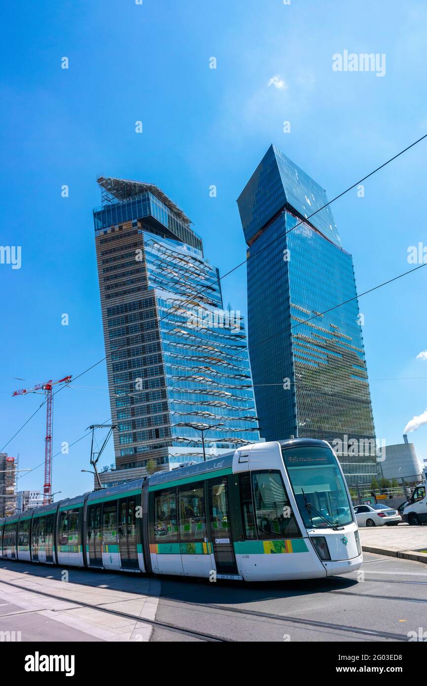 Paris, France, New Build, Modern Architecture, "Les tours Duo ...