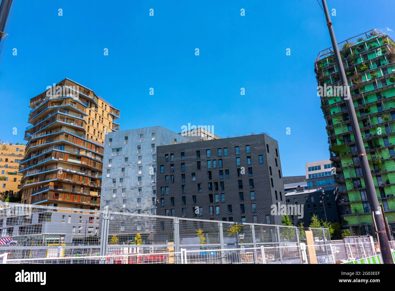 Modern architecture paris france green neighborhood housing hi-res ...