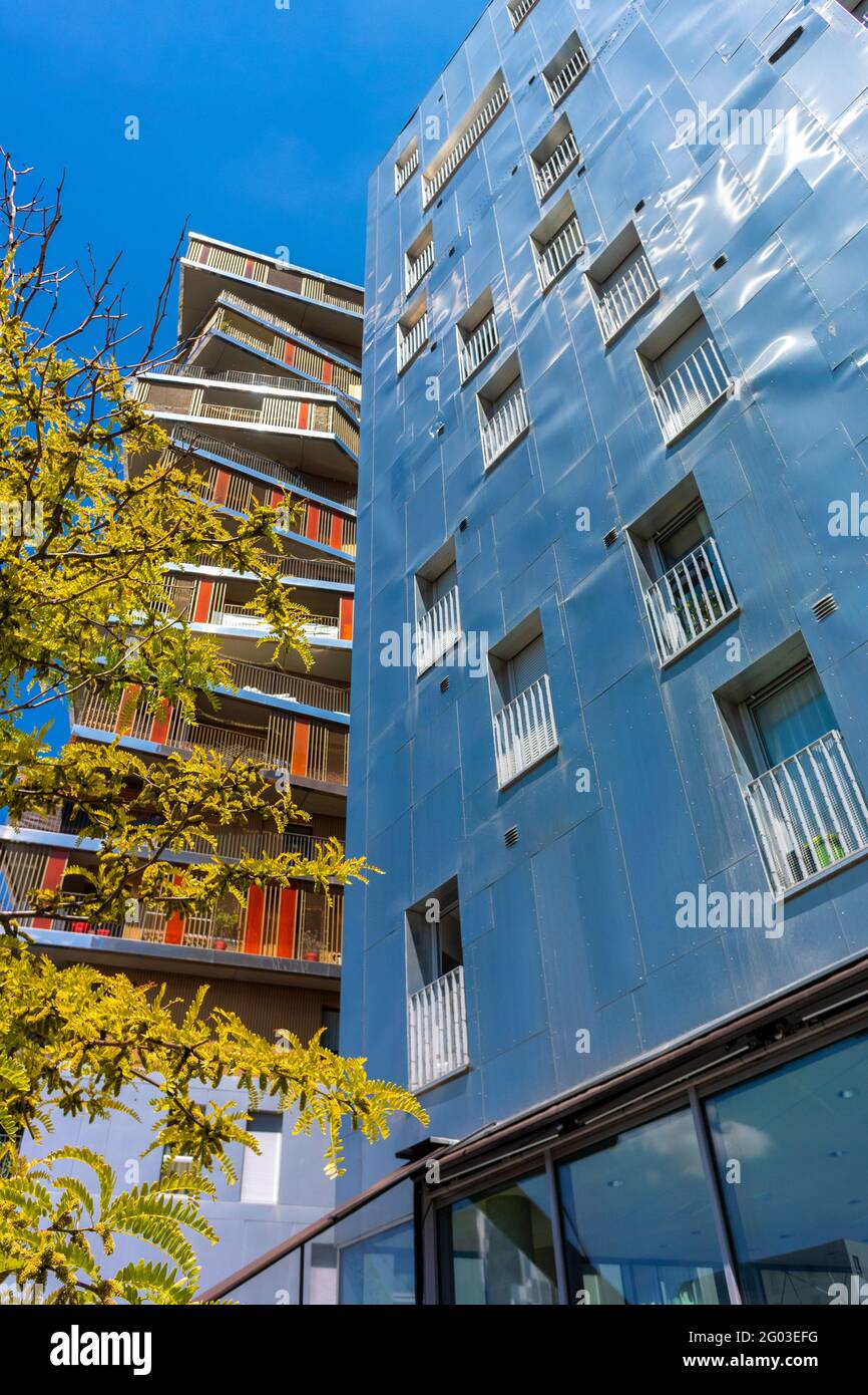 Modern architecture paris france green neighborhood housing hi-res ...