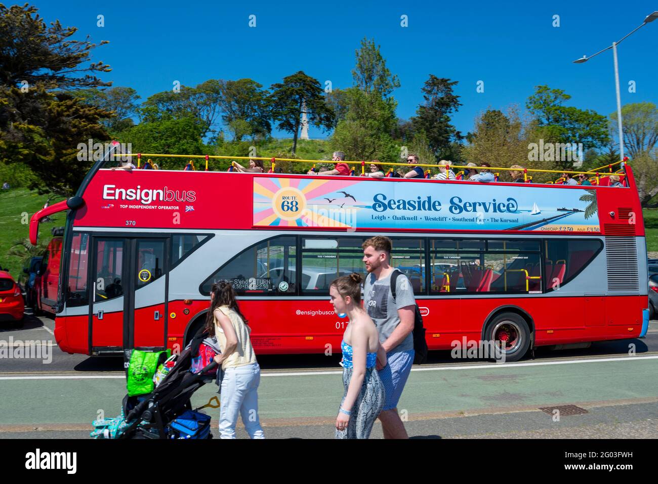 Ensignbus hi-res stock photography and images - Alamy