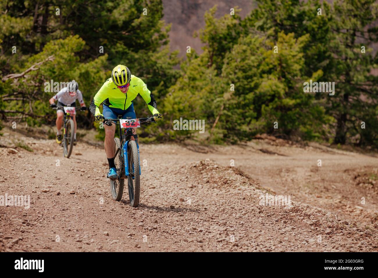 Mountain biker woodland hi-res stock photography and images - Alamy