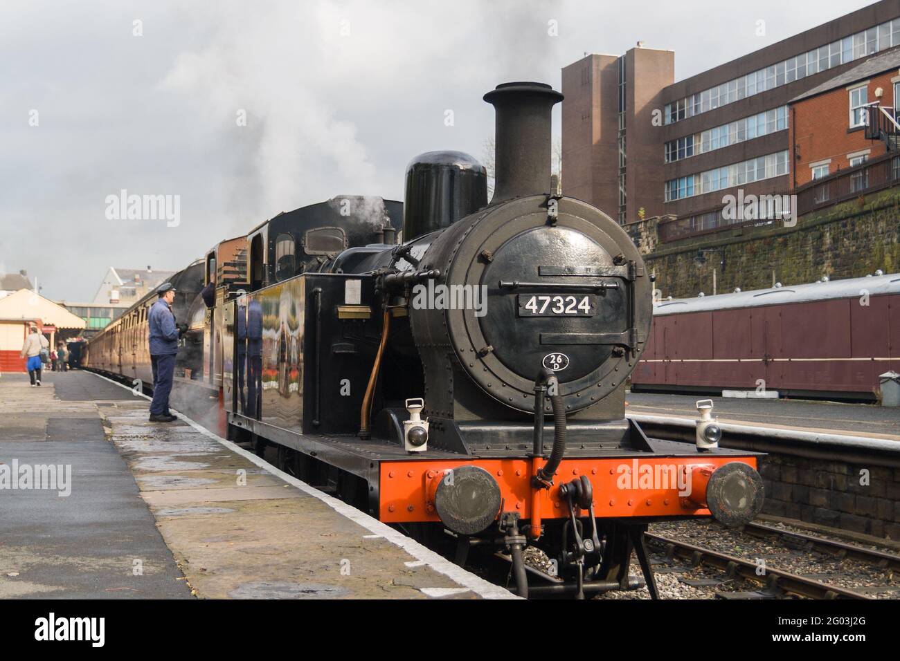 Bury train station hi-res stock photography and images - Alamy