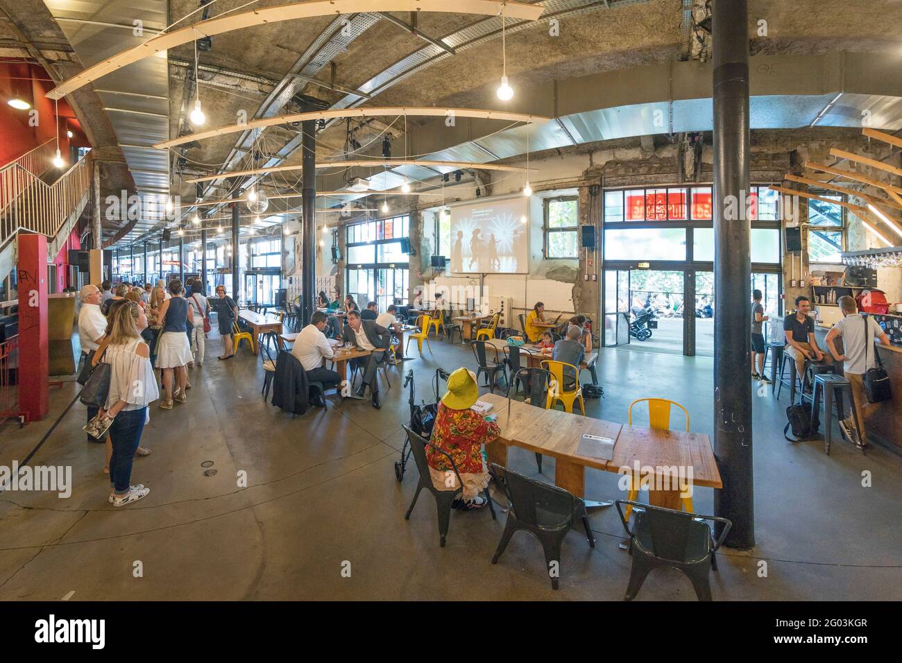 Biscuit factory hi-res stock photography and images - Alamy