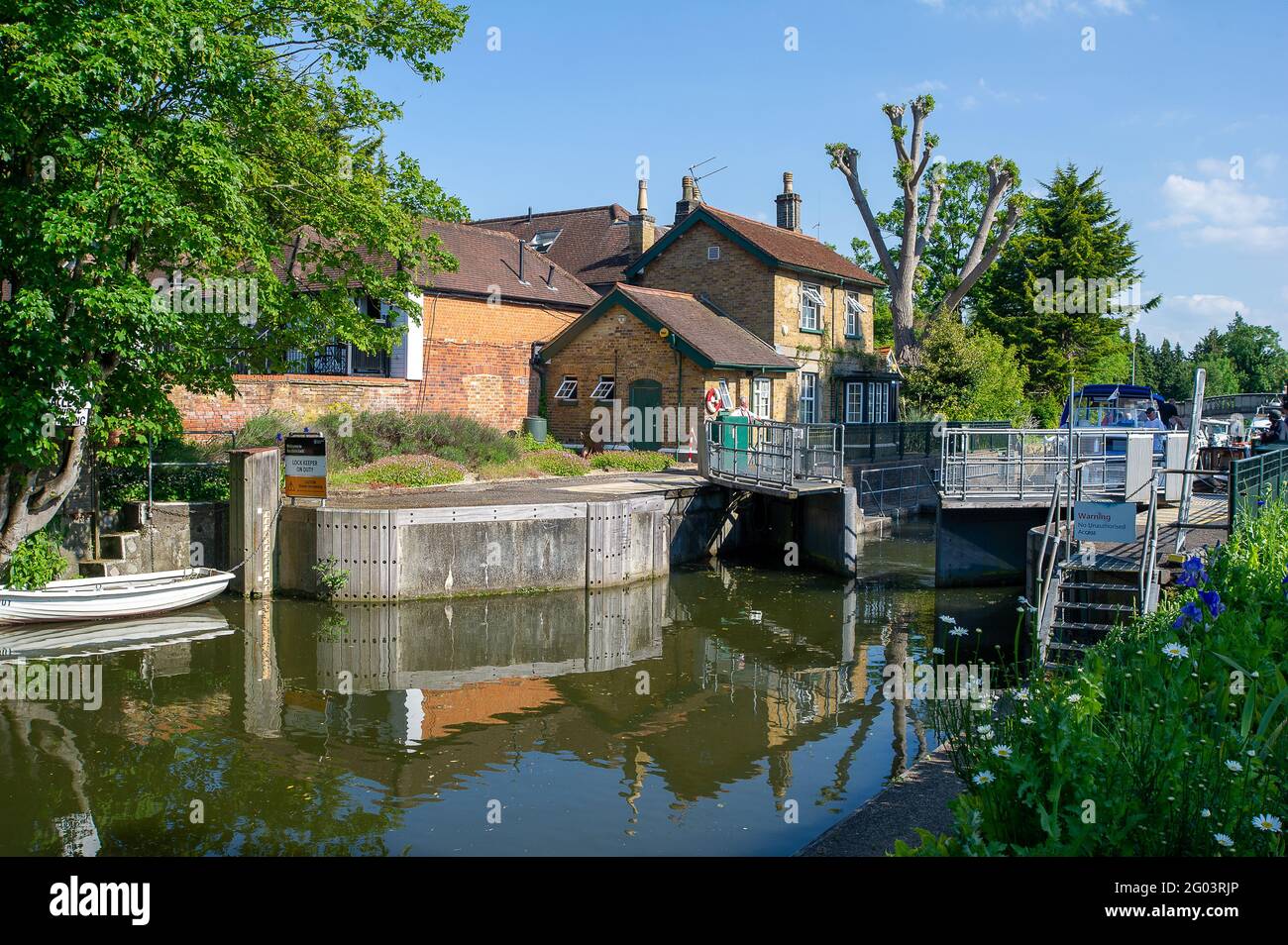 Boathouse boulters lock hi-res stock photography and images - Alamy