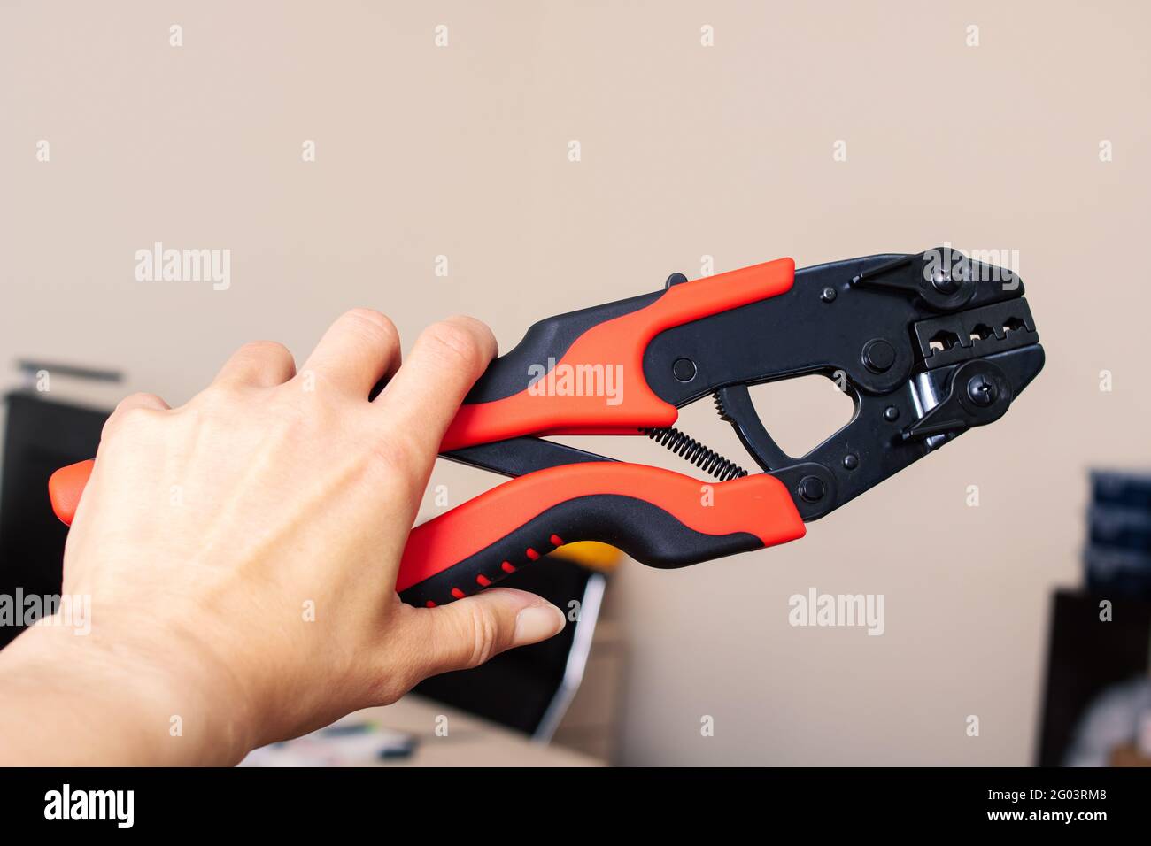 Wire stripper cutter hi-res stock photography and images - Alamy