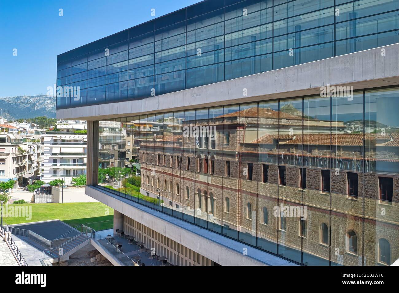 The Acropolis Museum in Athens, Statues and sculptures of the Parthenon ...
