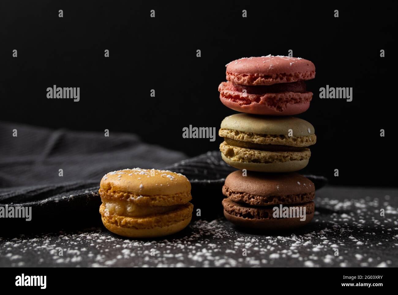 Macaroon stack hi-res stock photography and images - Alamy