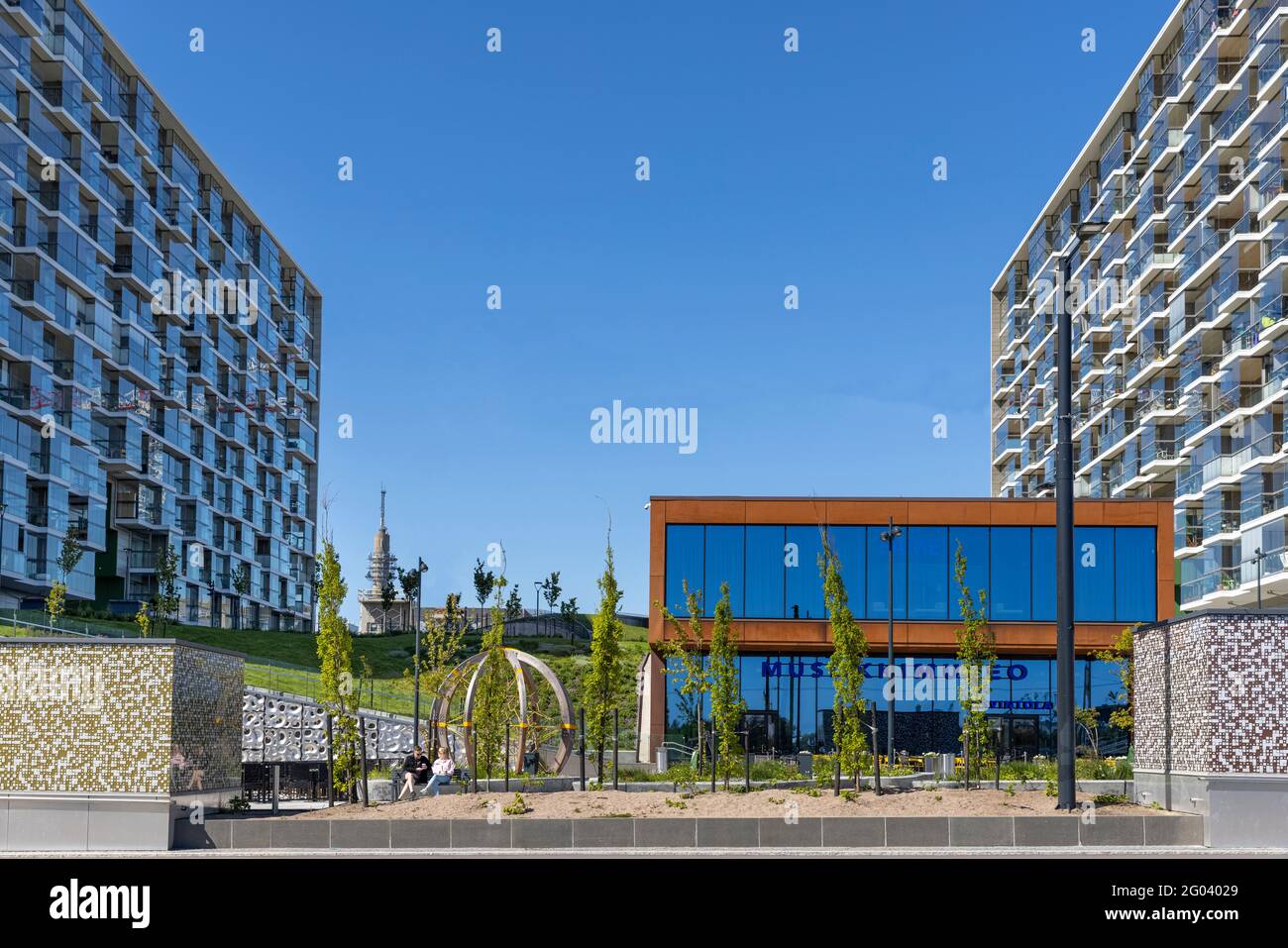 Modern building complex hi-res stock photography and images - Alamy