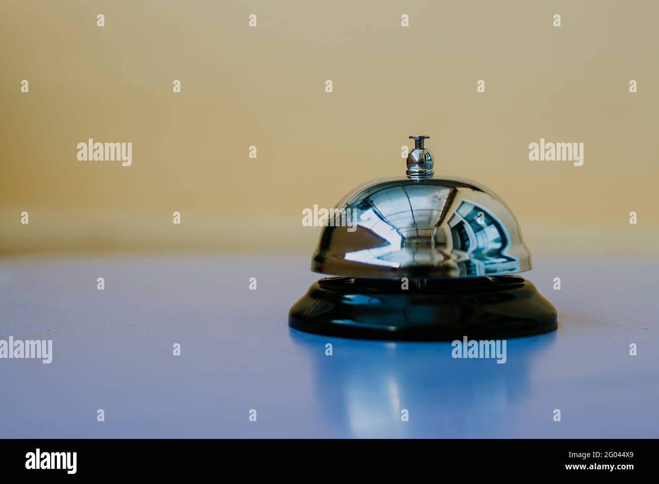 Vintage hotel reception hi-res stock photography and images - Alamy