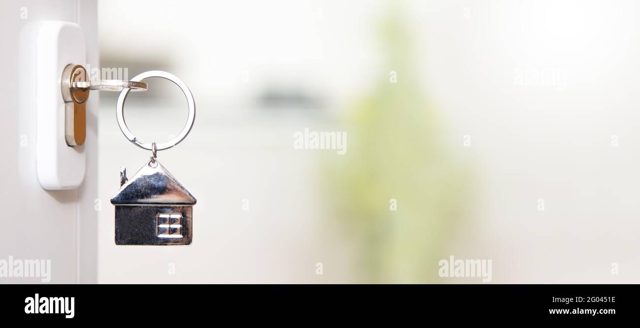 Key in the door hi-res stock photography and images - Alamy