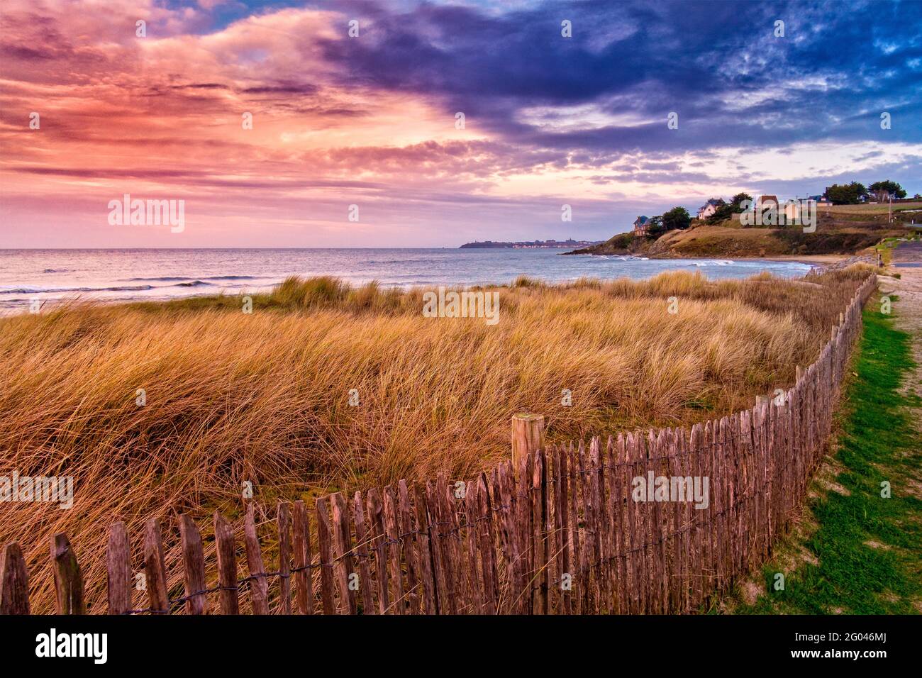Saint marc sur mer beach hi-res stock photography and images - Alamy