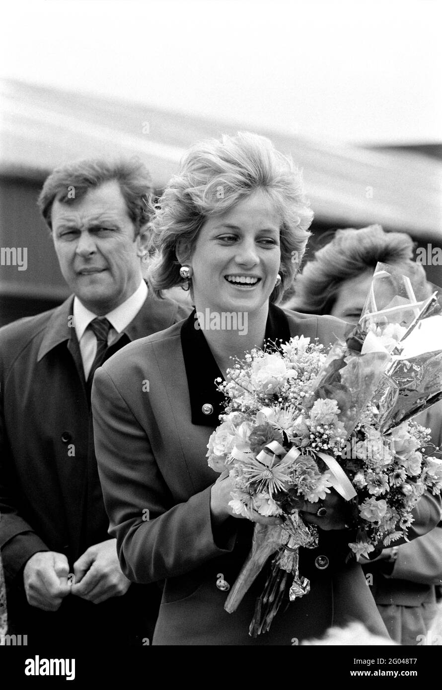 Princess diana walkabout hi-res stock photography and images - Alamy