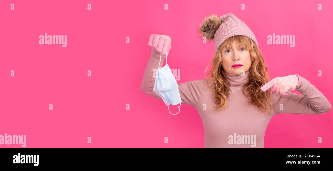 isolated woman with sanitary mask Stock Photo - Alamy