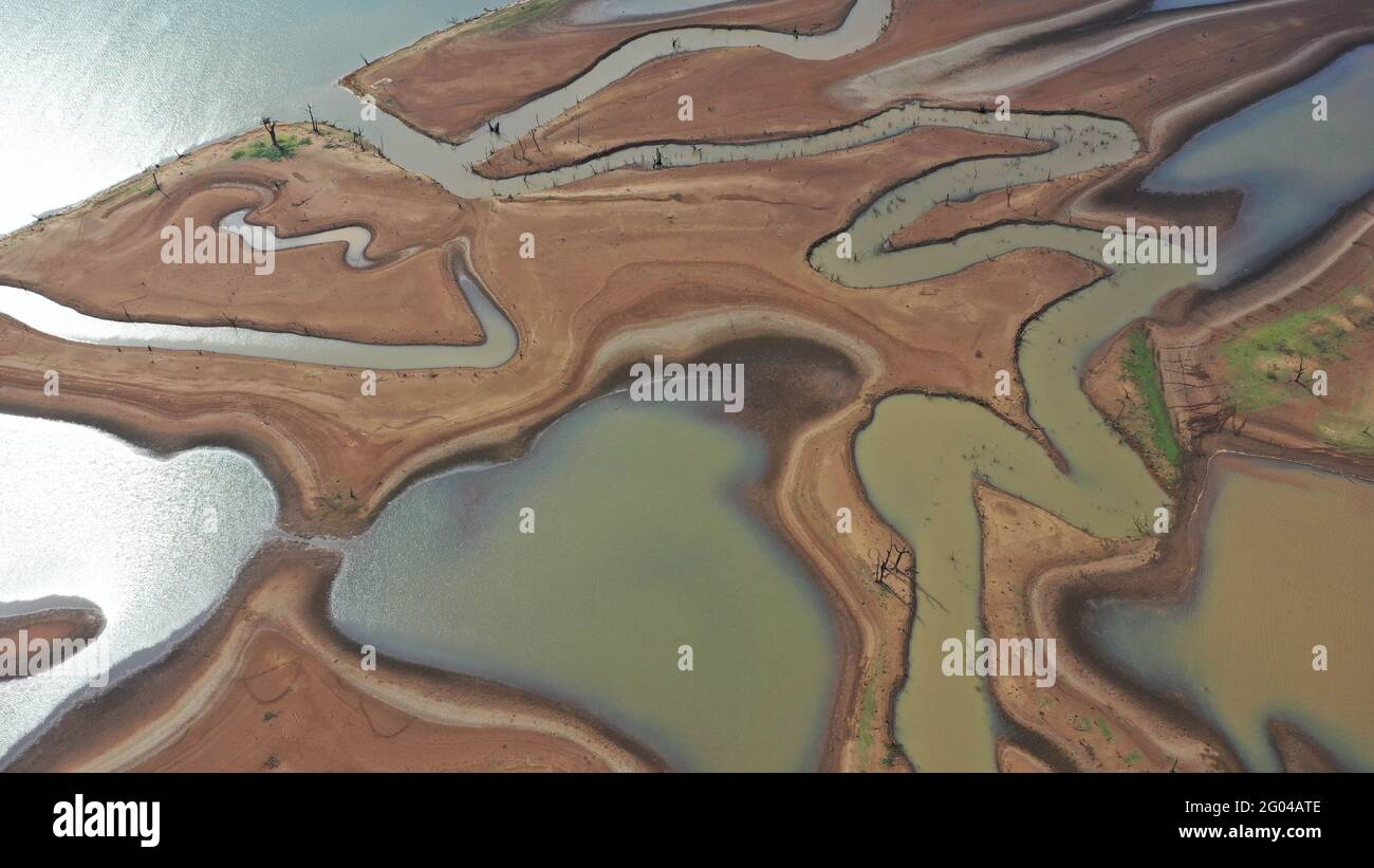 Guaraci, Brazil. 31st May, 2021. Where it would normally be at a depth ...