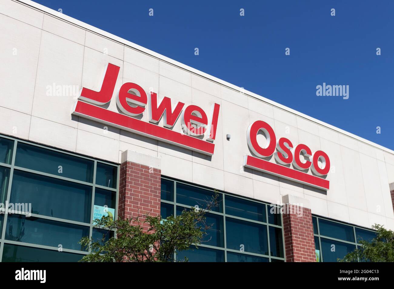 Chicago - Circa May 2021: Jewel Osco grocery store. Jewel Osco is a ...