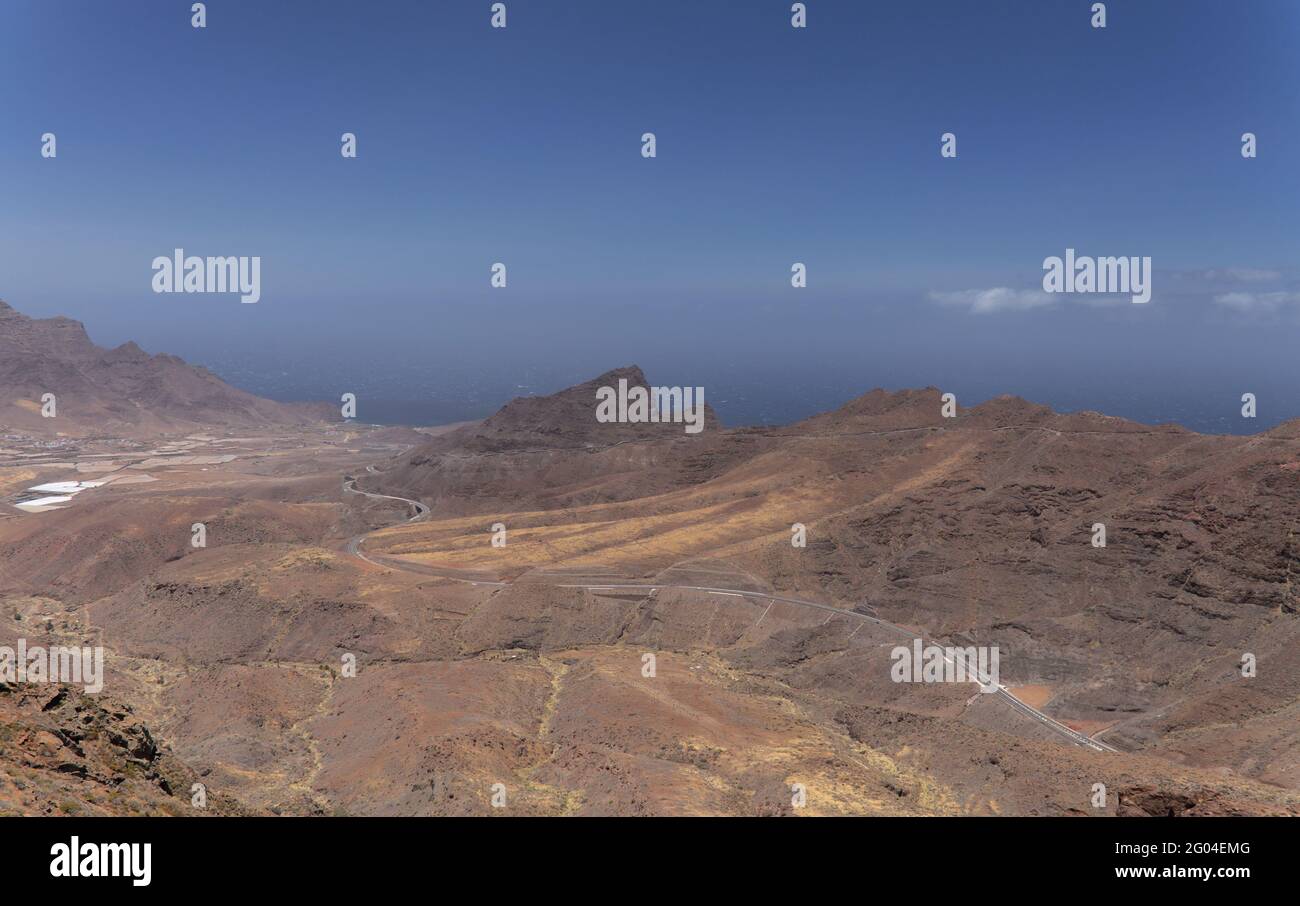 Gran Canaria, landscape of the western part of the island along a ...