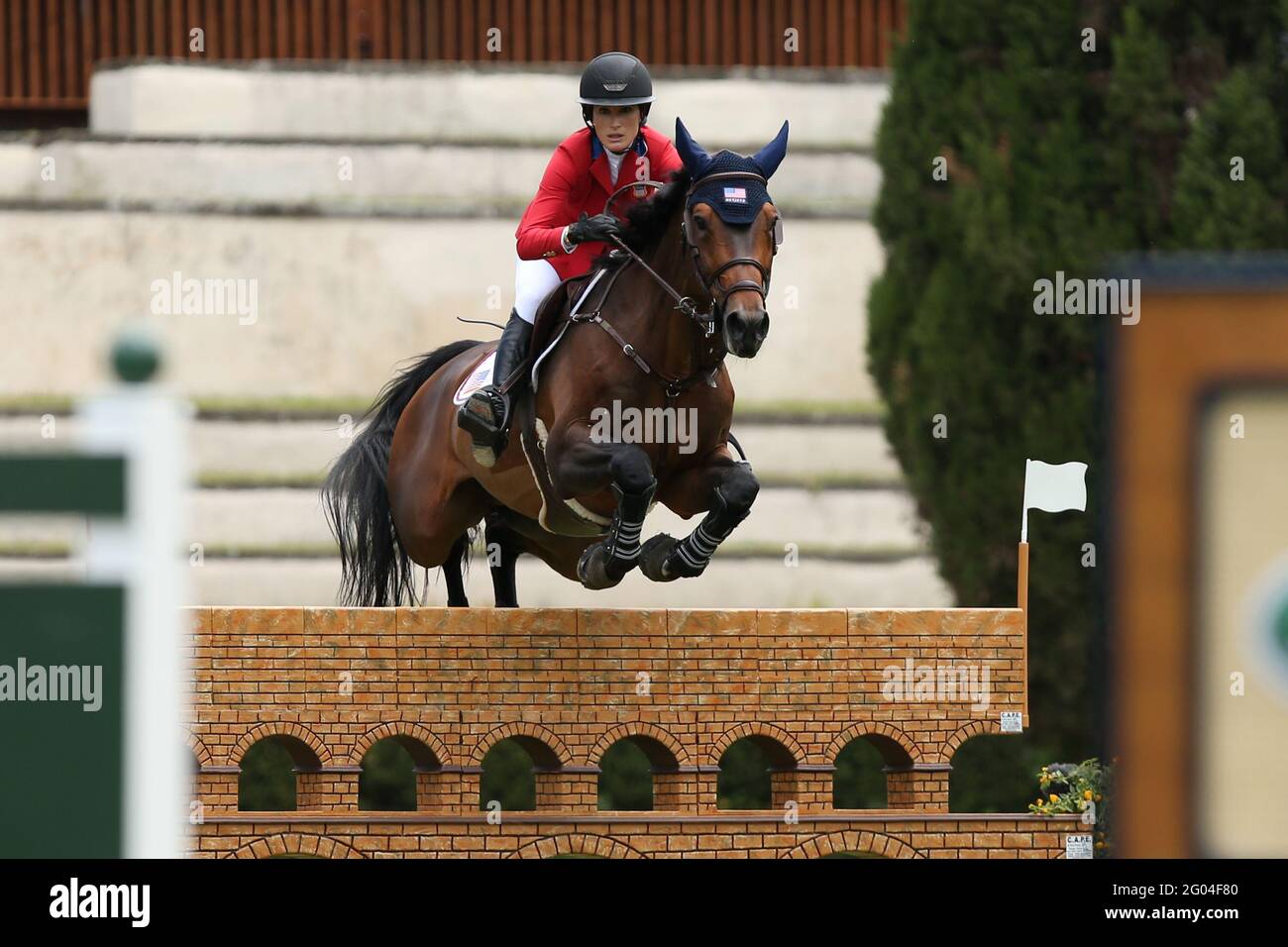 Jessica Springsteen (USA) onward Don Juan Van De Donkhoeve during the ...