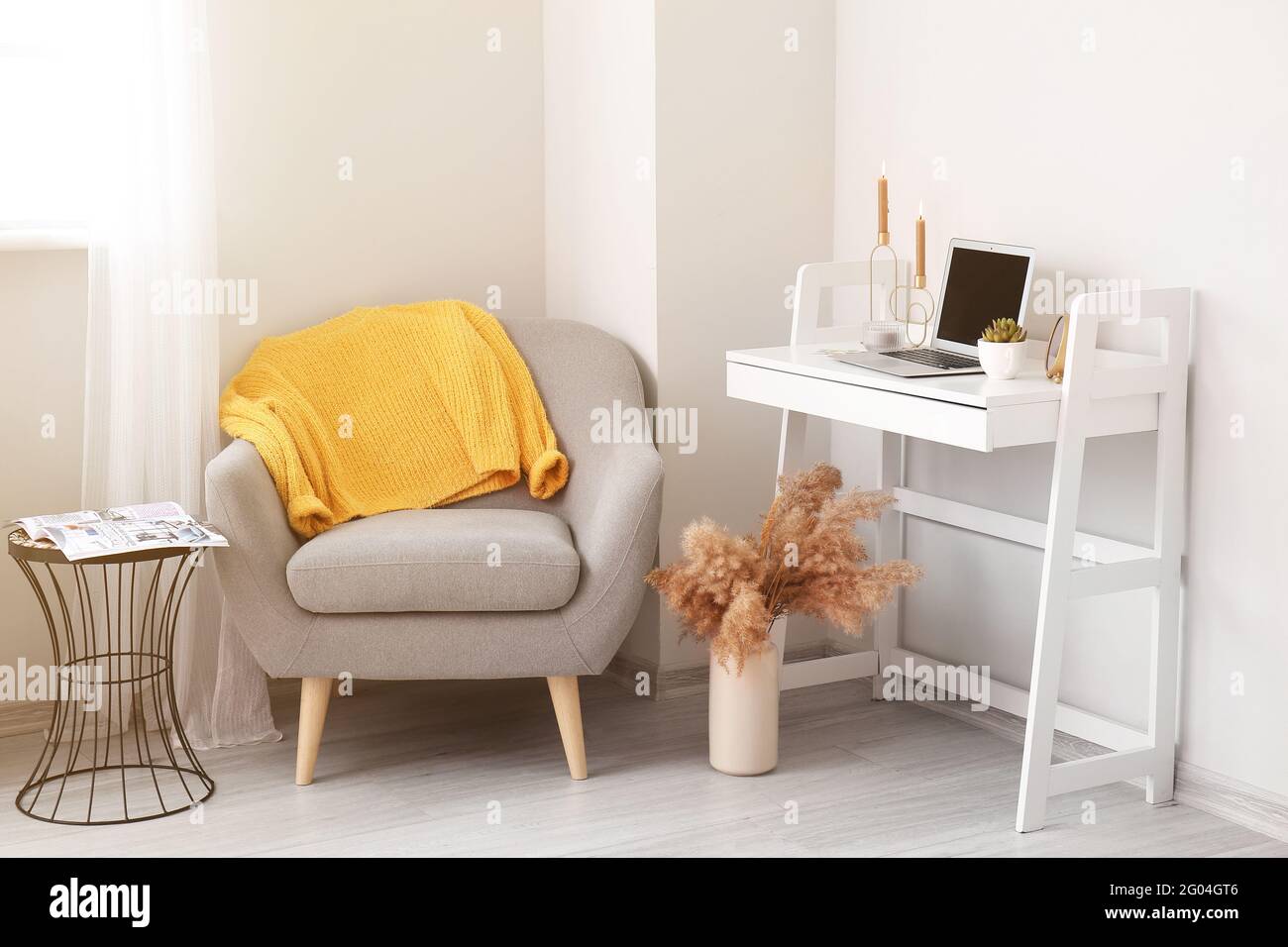 Burning workspace hi-res stock photography and images - Alamy