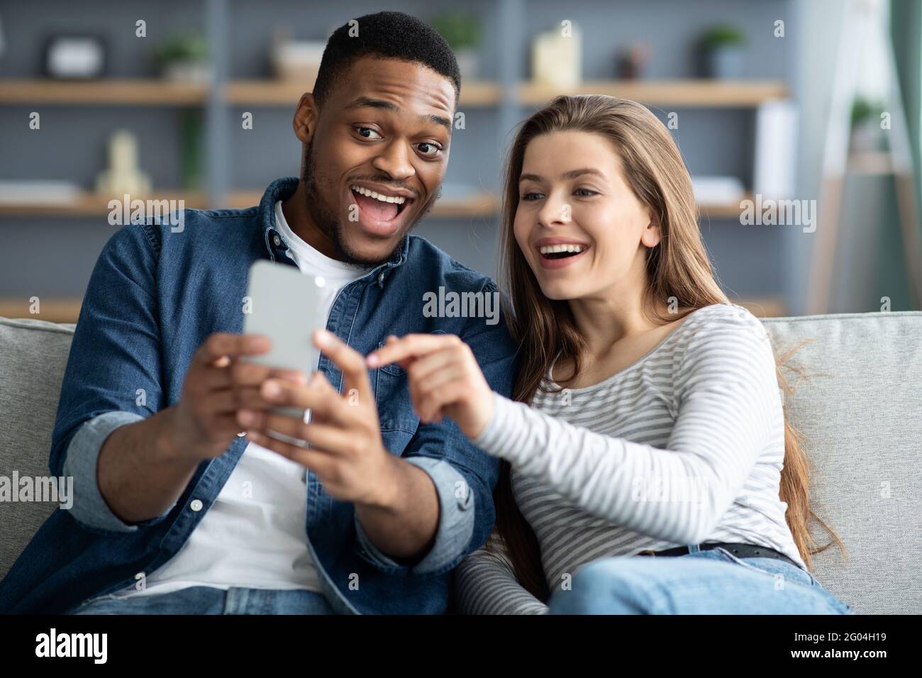 Multicultural relationships hi-res stock photography and images - Alamy