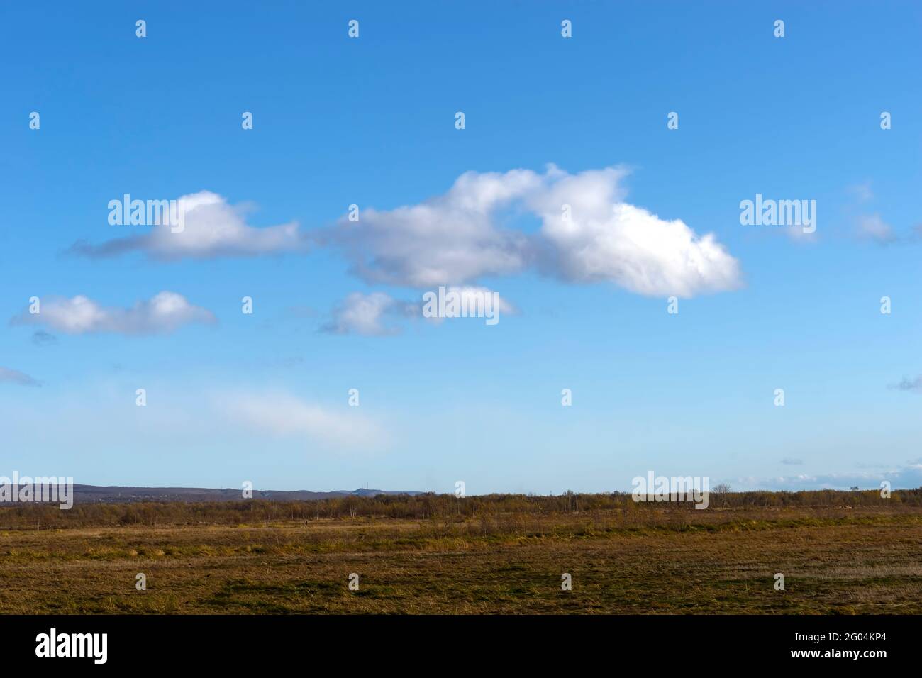 Cumulus clouds over prairie hi-res stock photography and images - Alamy
