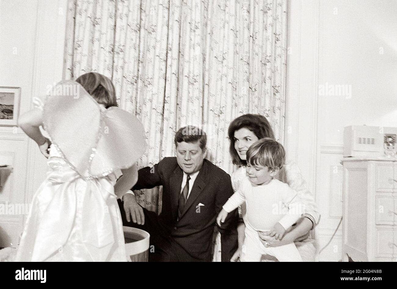 President John F. Kennedy and First Lady Jacqueline Kennedy visit with ...