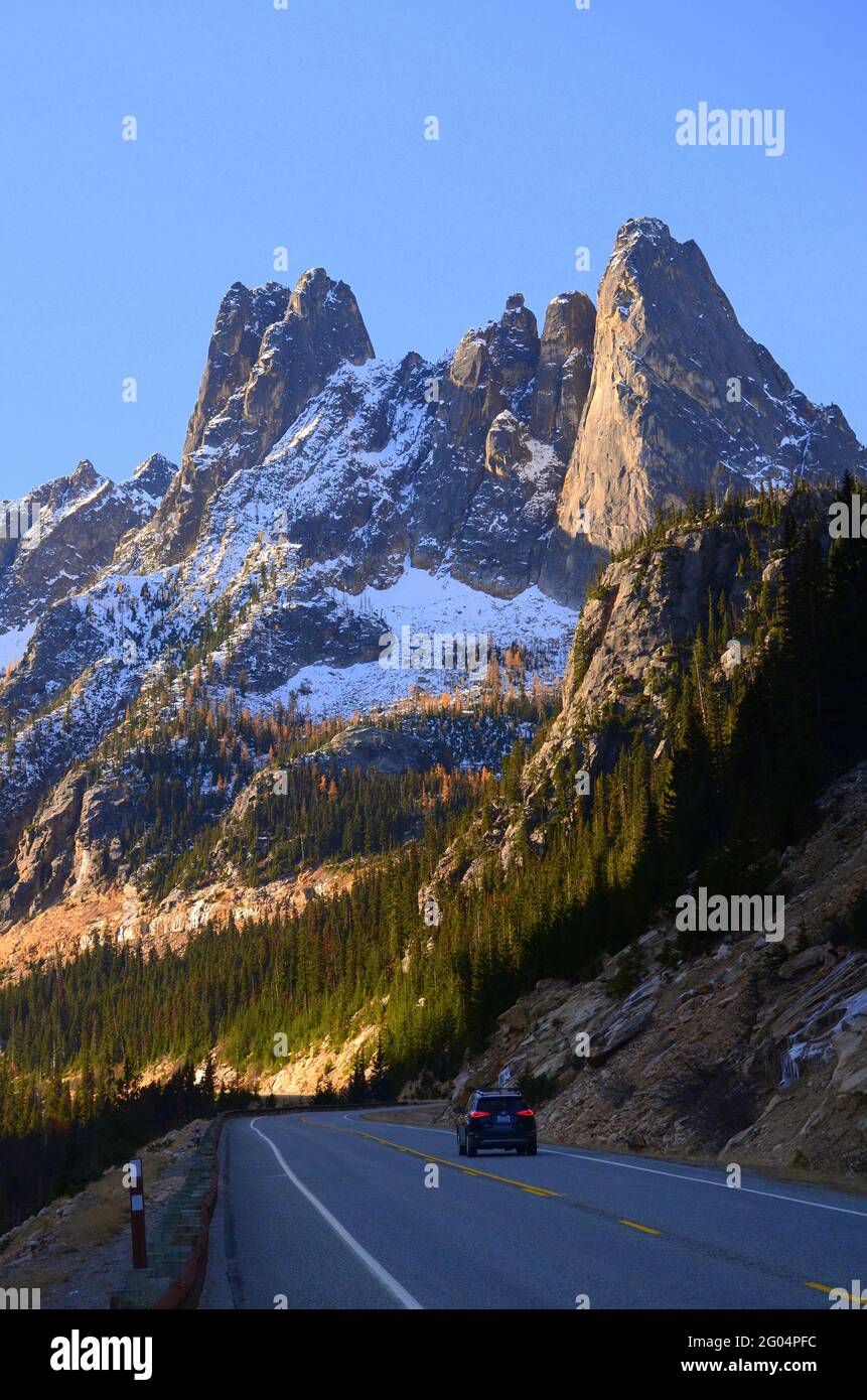 NORTH CASCADES NATIONAL PARK, WASHINGTON STATE, US ROUTE 20, THE ...