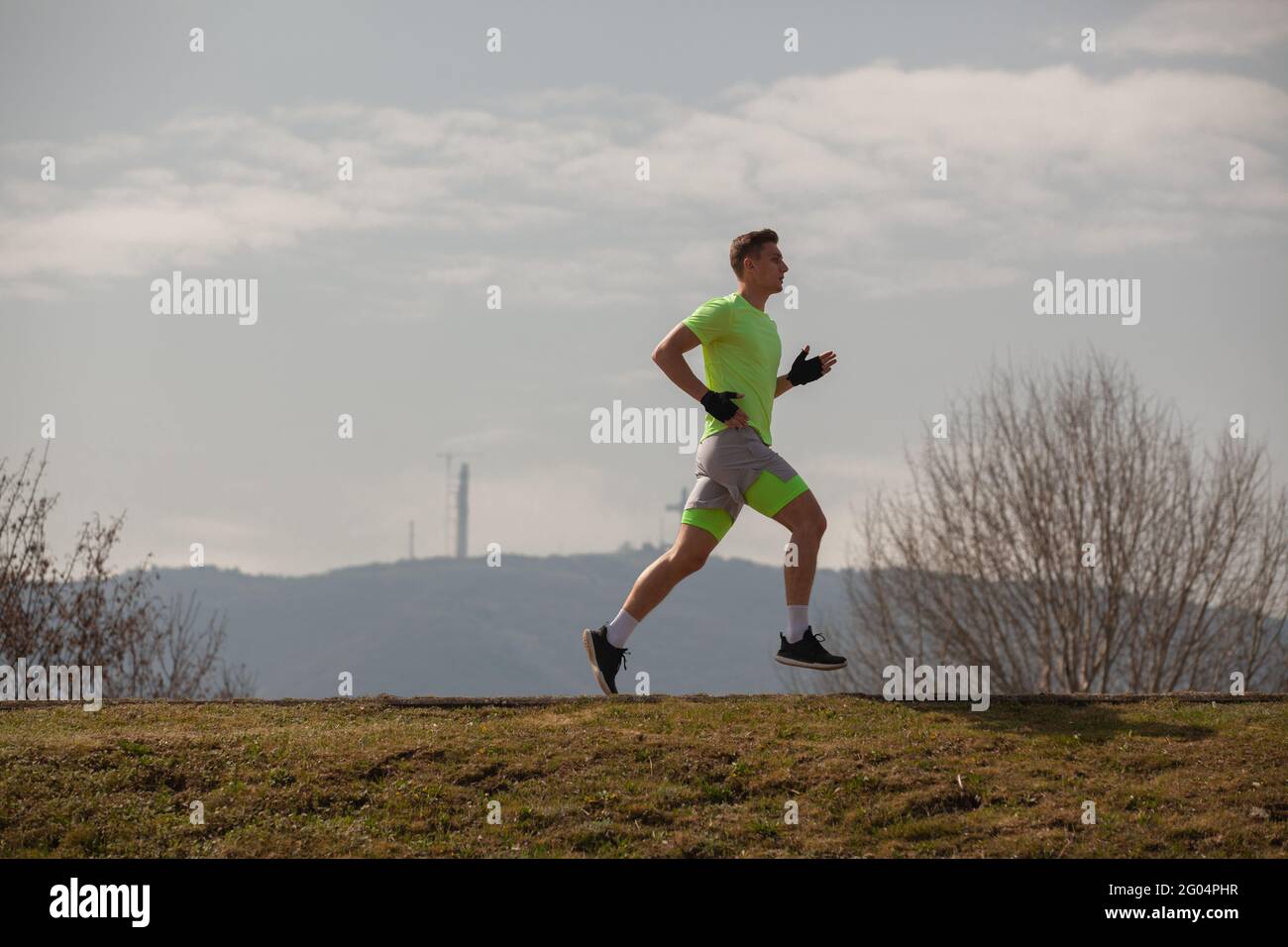 Strong man trail run sunny hi-res stock photography and images - Alamy
