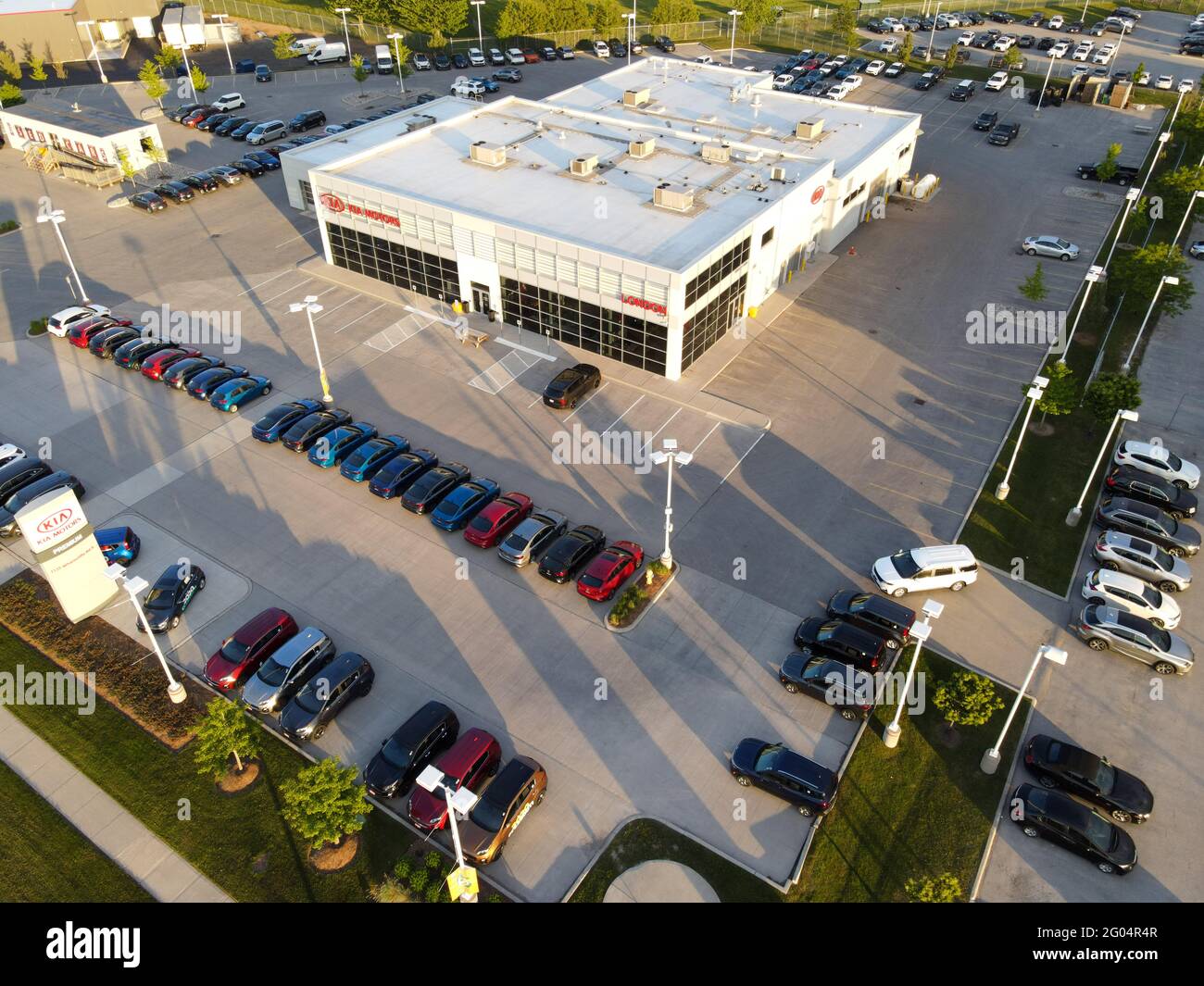 Used car dealership 2021 hi-res stock photography and images - Alamy