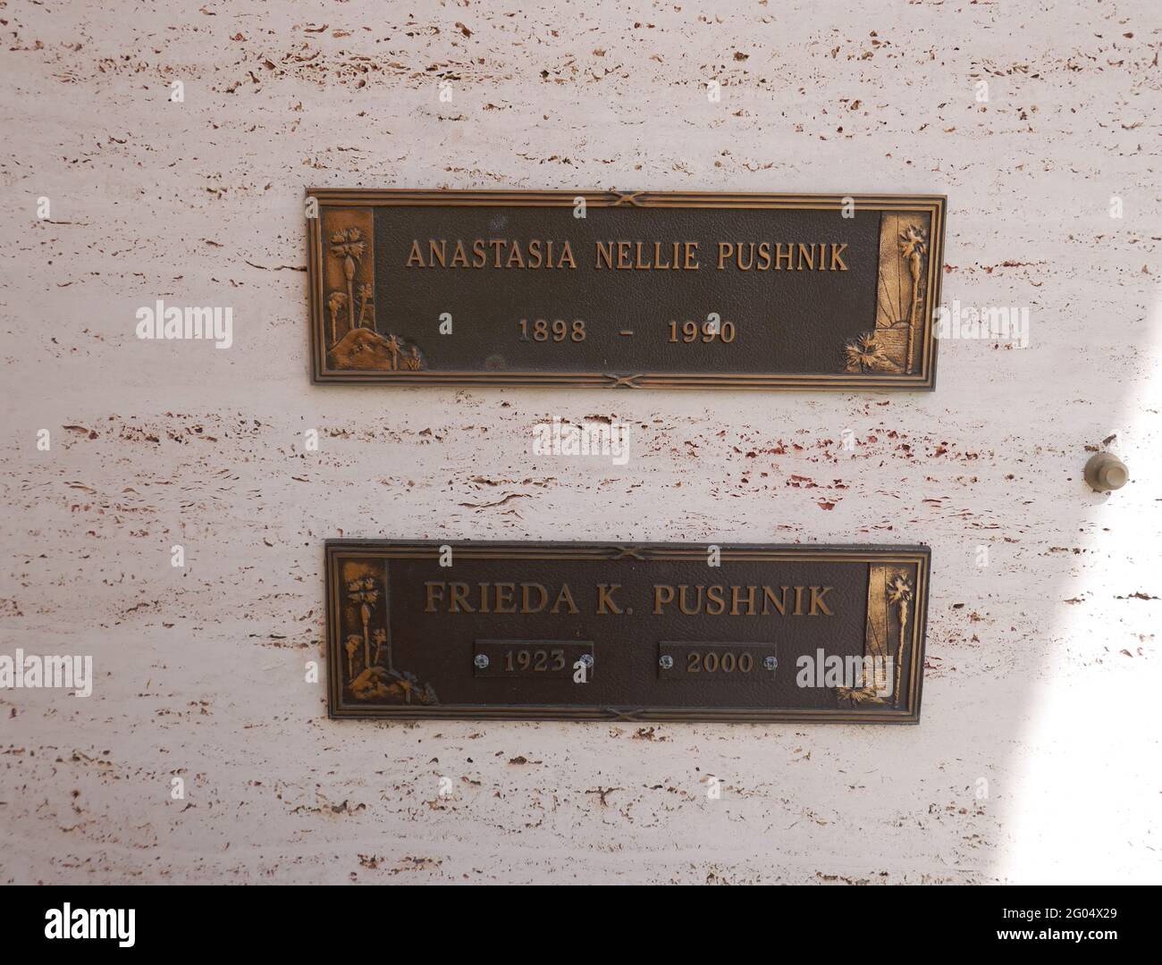 Frieda pushnik hi-res stock photography and images - Alamy