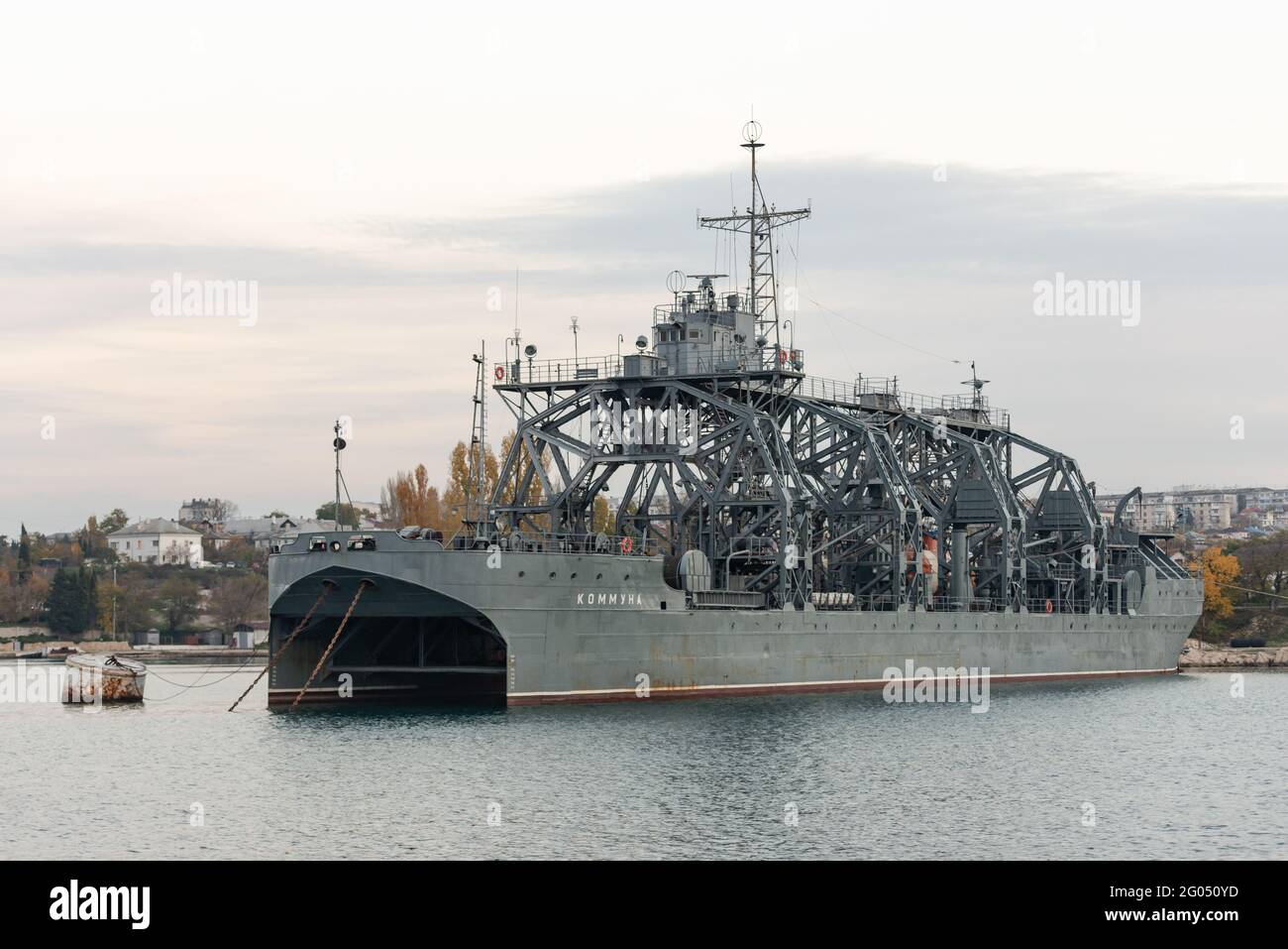 Kommuna ship hi-res stock photography and images - Alamy