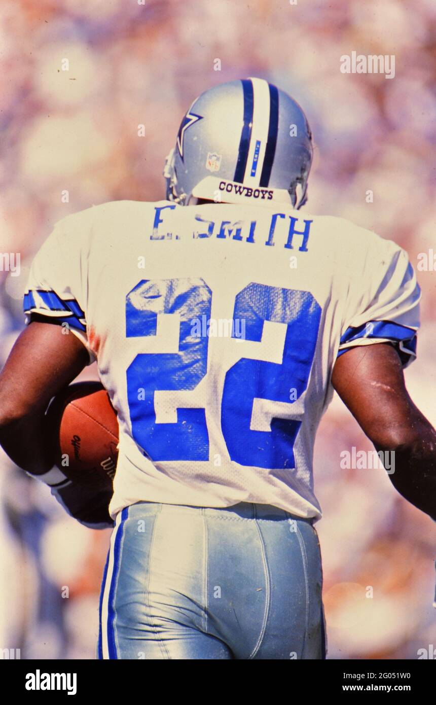 Running back emmet smith hi-res stock photography and images - Alamy