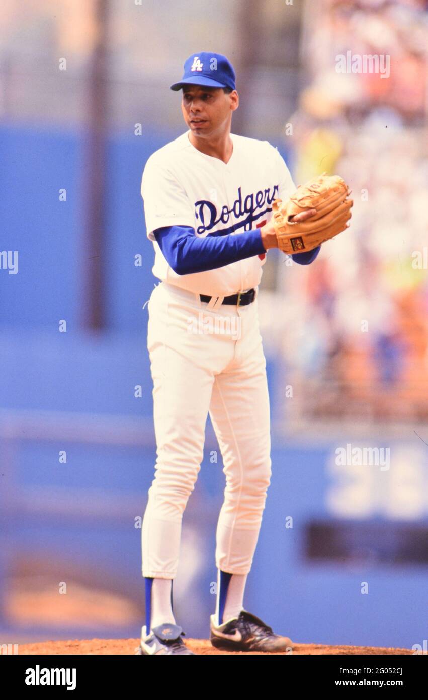 Los Angeles Dodgers pitcher John Candelaria on the mound at Dodger ...