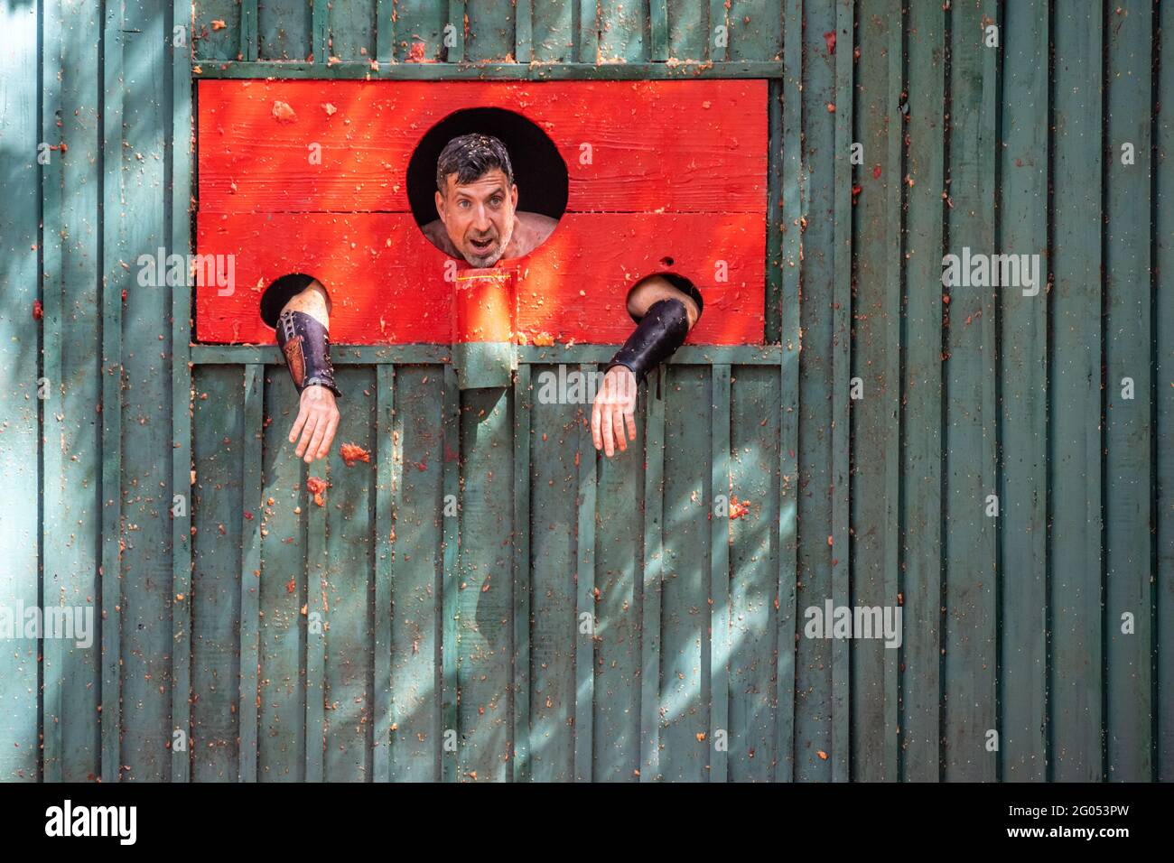 Hurling insults hi-res stock photography and images - Alamy