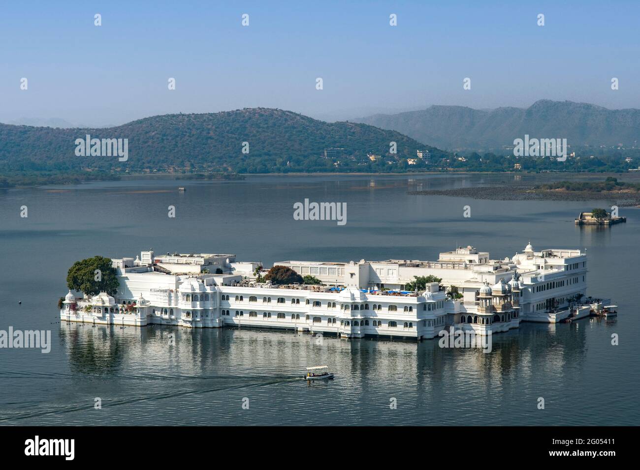 Lake Palace from City Palace, Udaipur, Rajasthan, India Stock Photo - Alamy