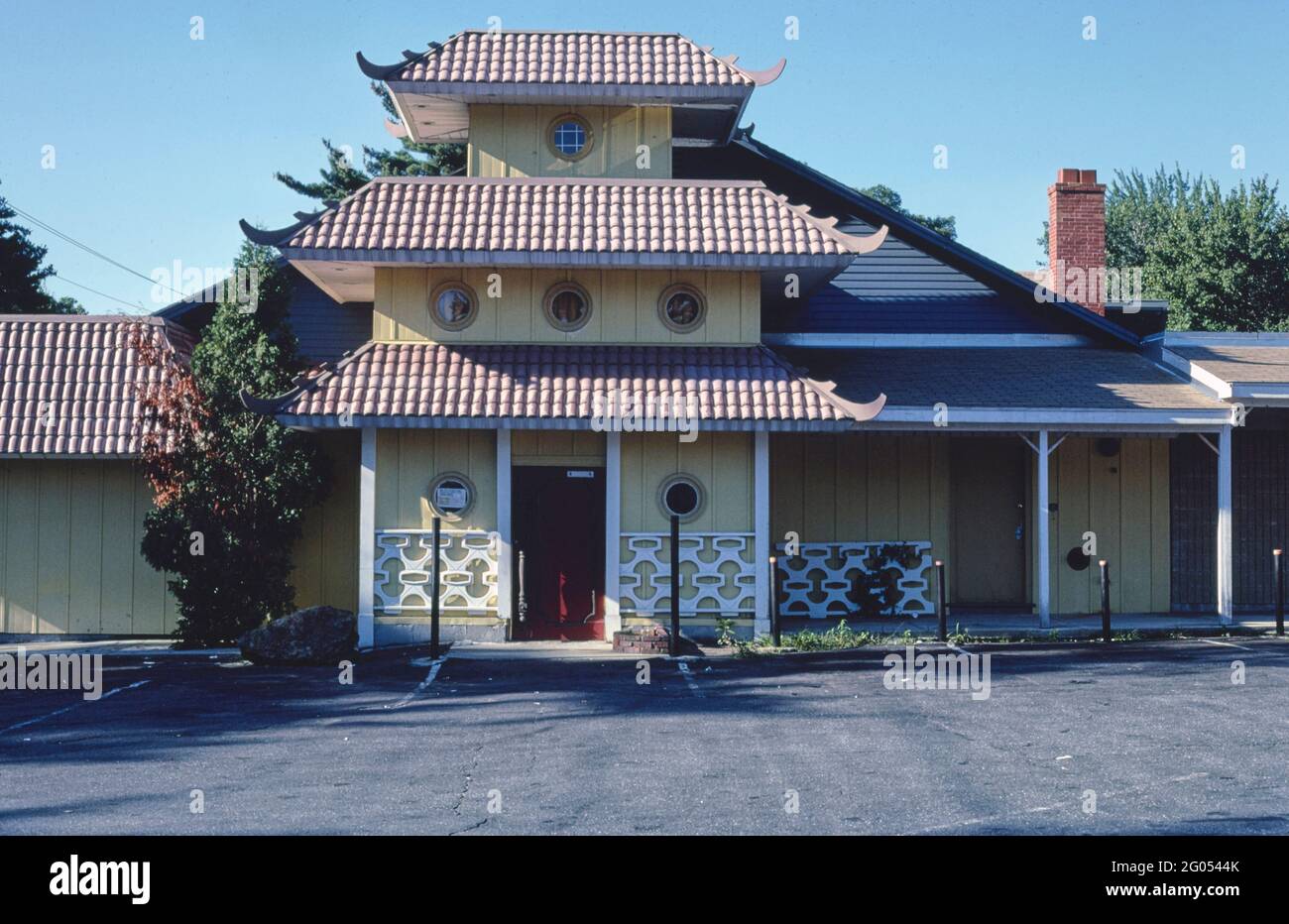Tanela polynesian chinese restaurant sign hi-res stock photography and ...